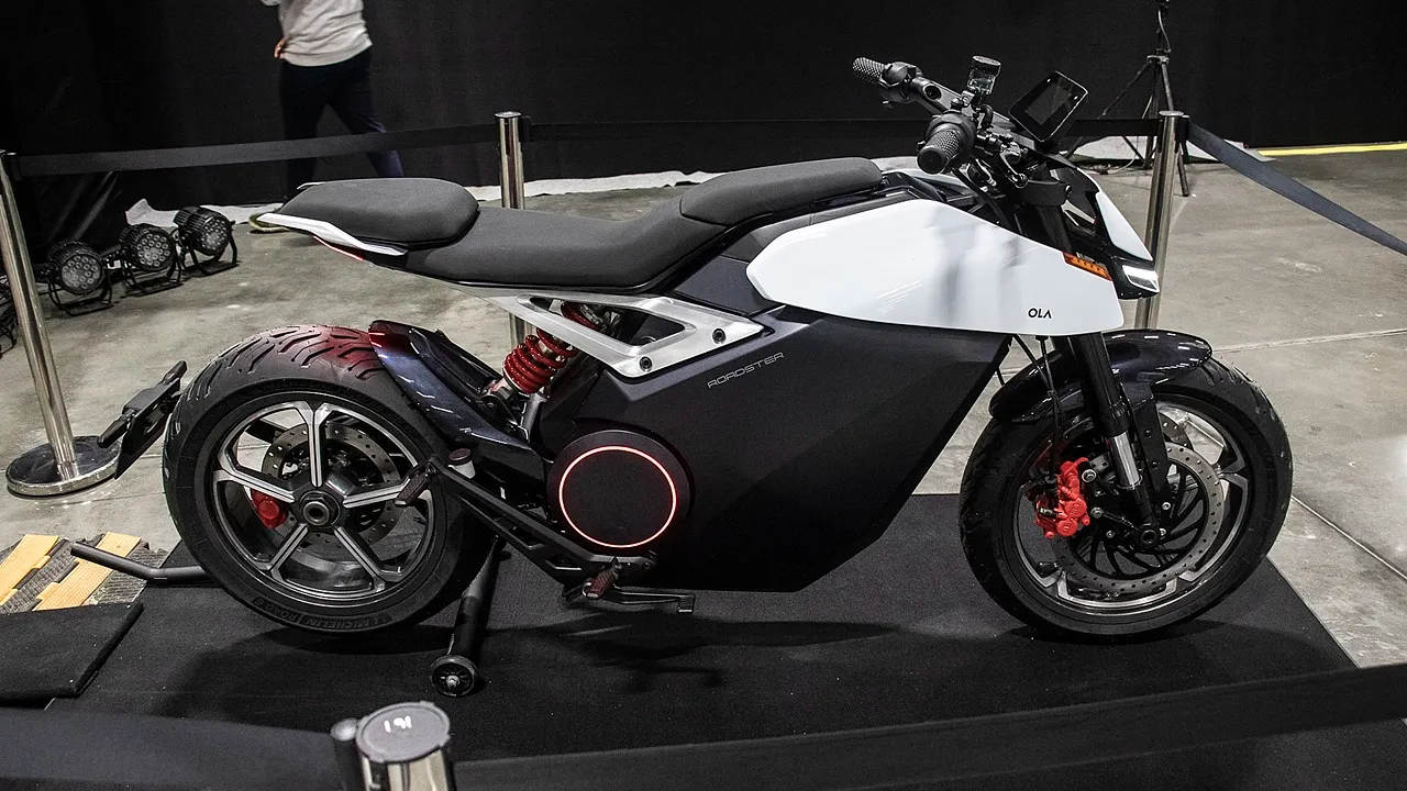 OLA's Roadster EV Bike arriving February 5, Boasts smart features - english.punjabkesari.com
