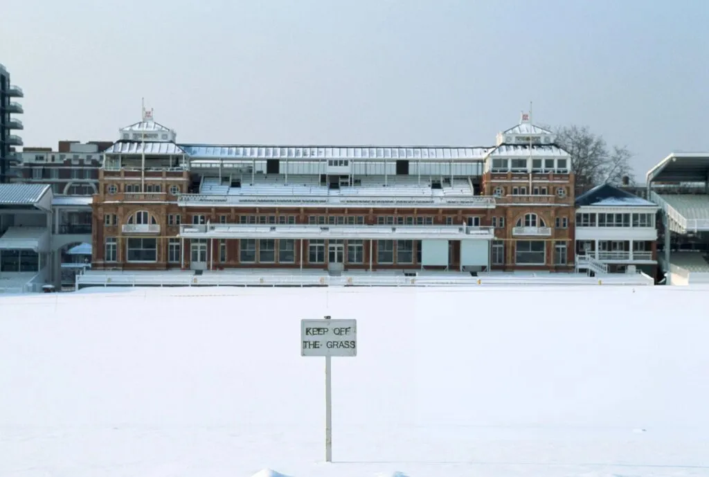 Snowfall Turns Lord's Cricket Stadium Into A Breathtaking Winter Scene ...