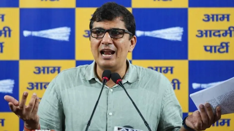 Rachna Yadav Murder Case: AAP attacks Delhi CM over unsolved Rachna ...