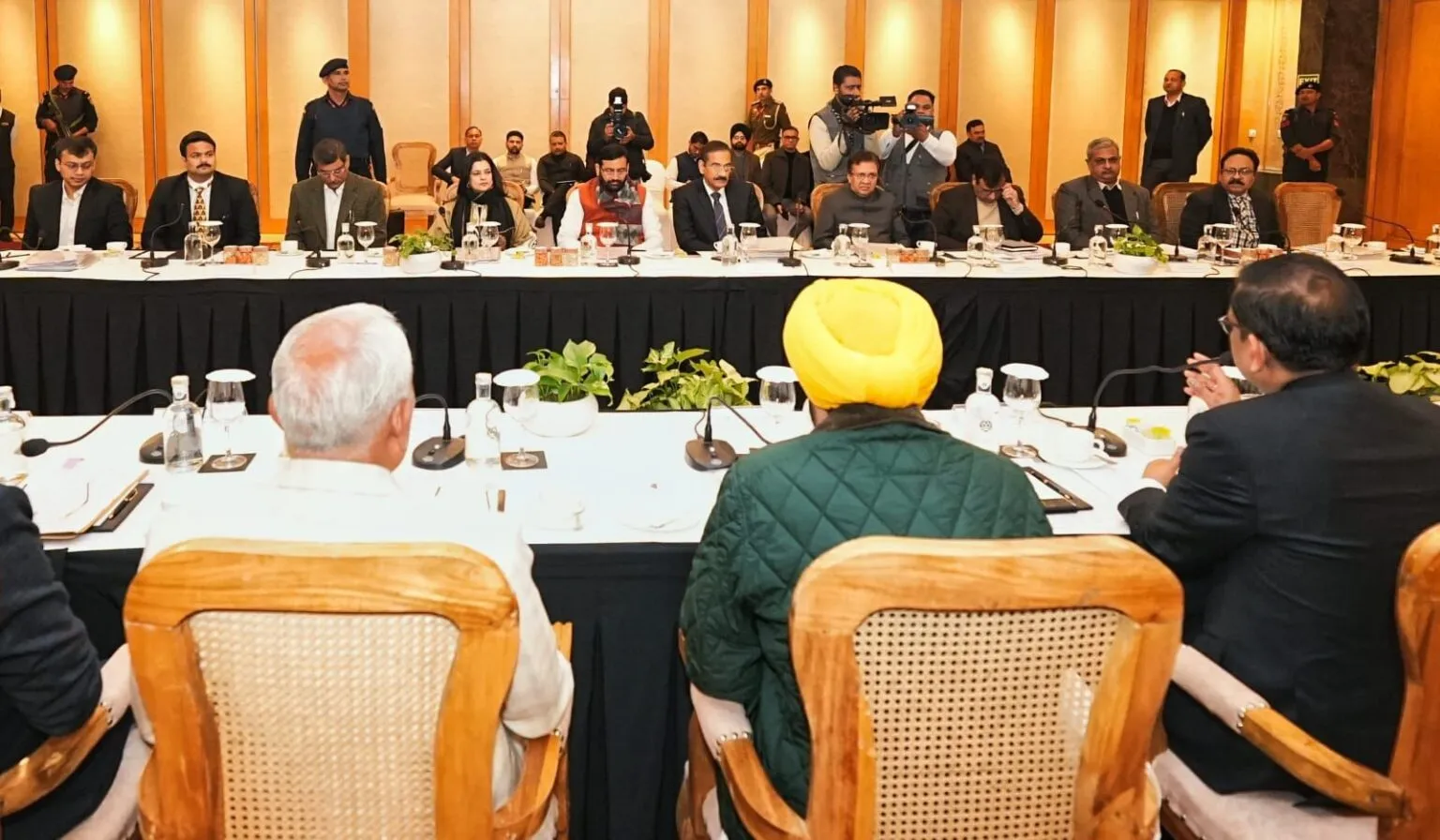 Punjab News: Punjab, Haryana seek amicable solution to SYL Issue as CM ...