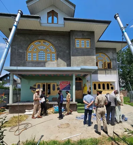 Property of drug peddler worth Rs 1 crore attached in J&K's Srinagar ...